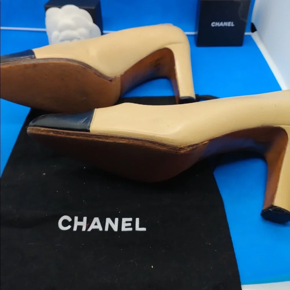 CHANEL | Shoes | Chanel Rare Vintage Leather Cap Toe Beige And Black ...